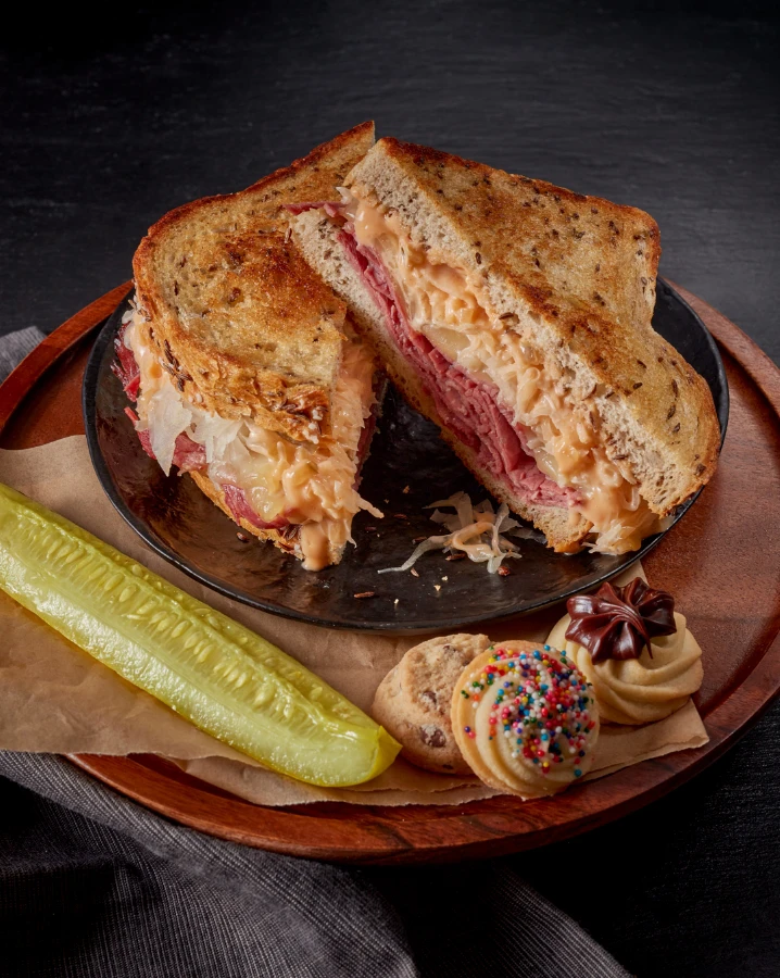 Deli Sandwiches, Soups & Slads | SERVATii